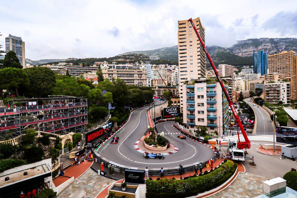 F1 › Primeros entrenamientos en Mónaco marcados por los coches de seguridad