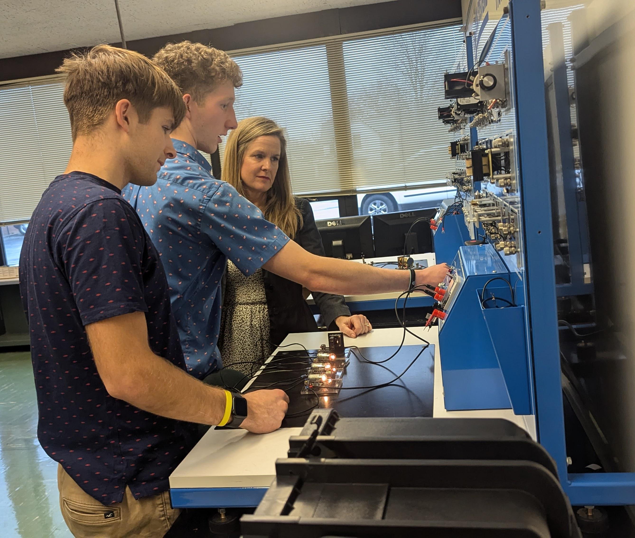 Ivy Tech opens manufacturing lab in Peru
