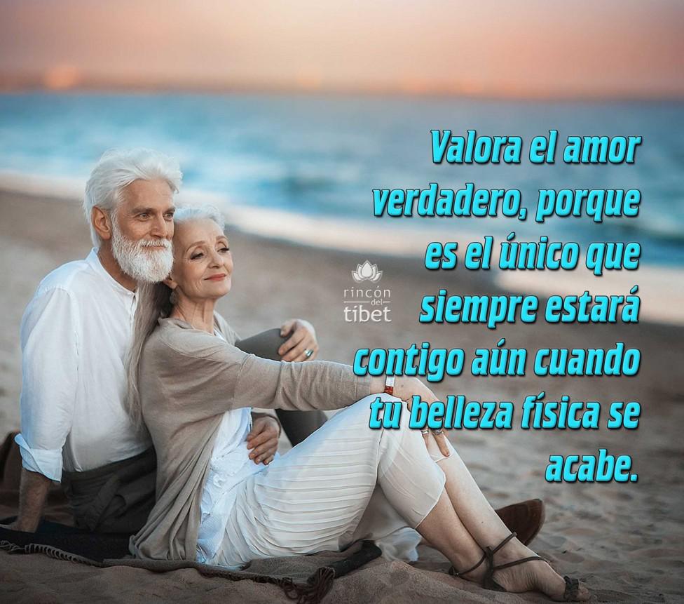 Amor que perdura con los años. Amor que perdura con los años.