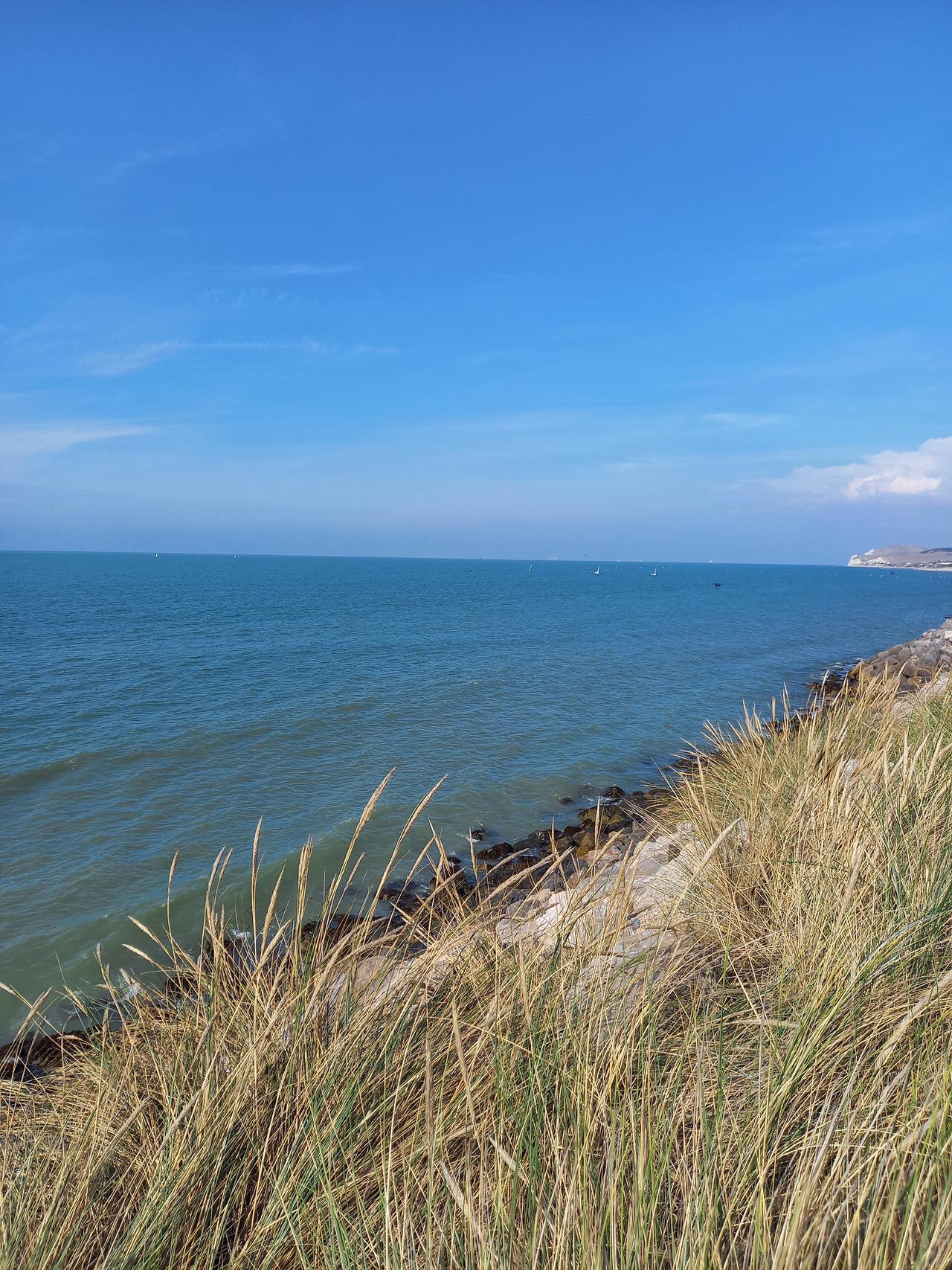 Wissant marée haute. Vue du Blanc-Nez.