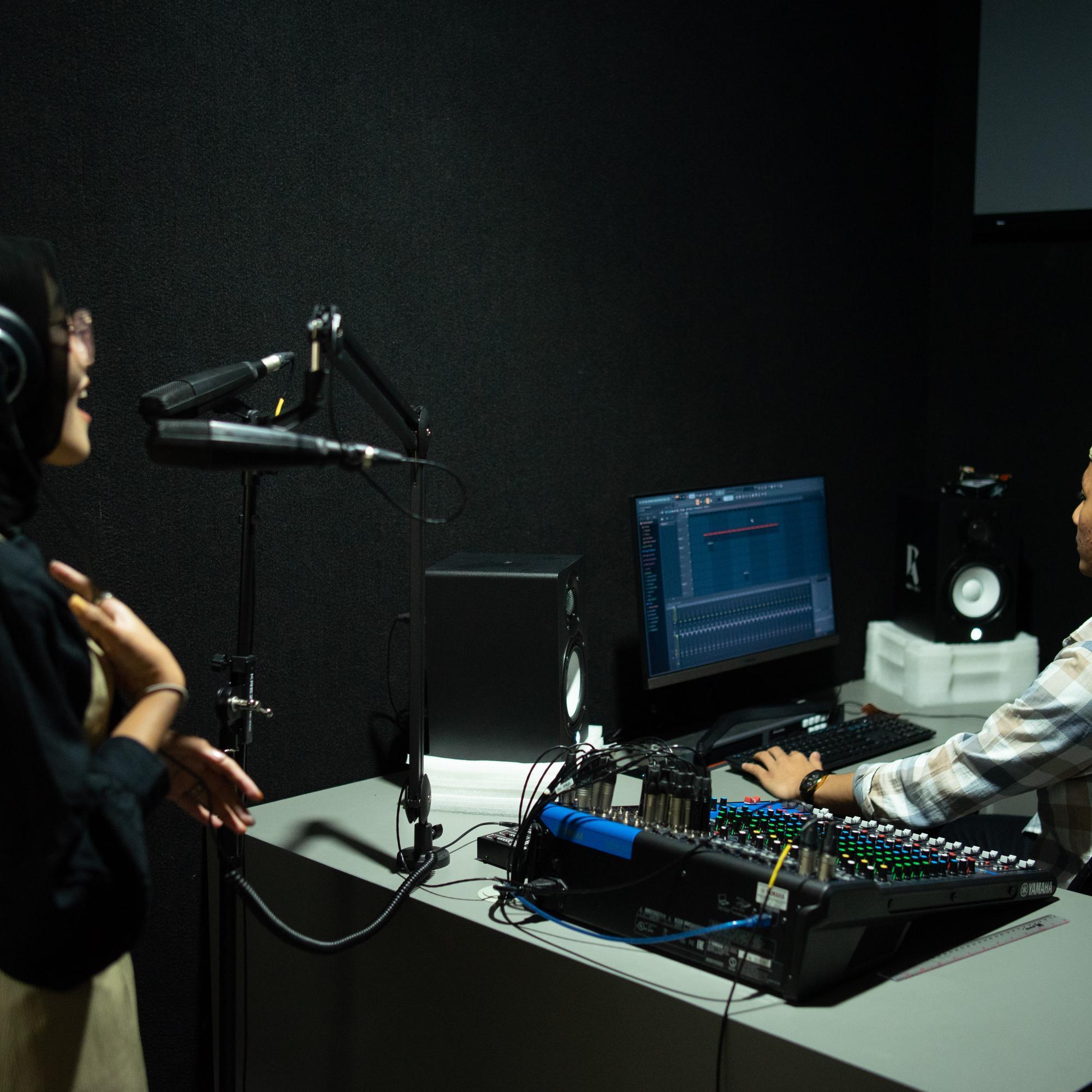 GAUL FM