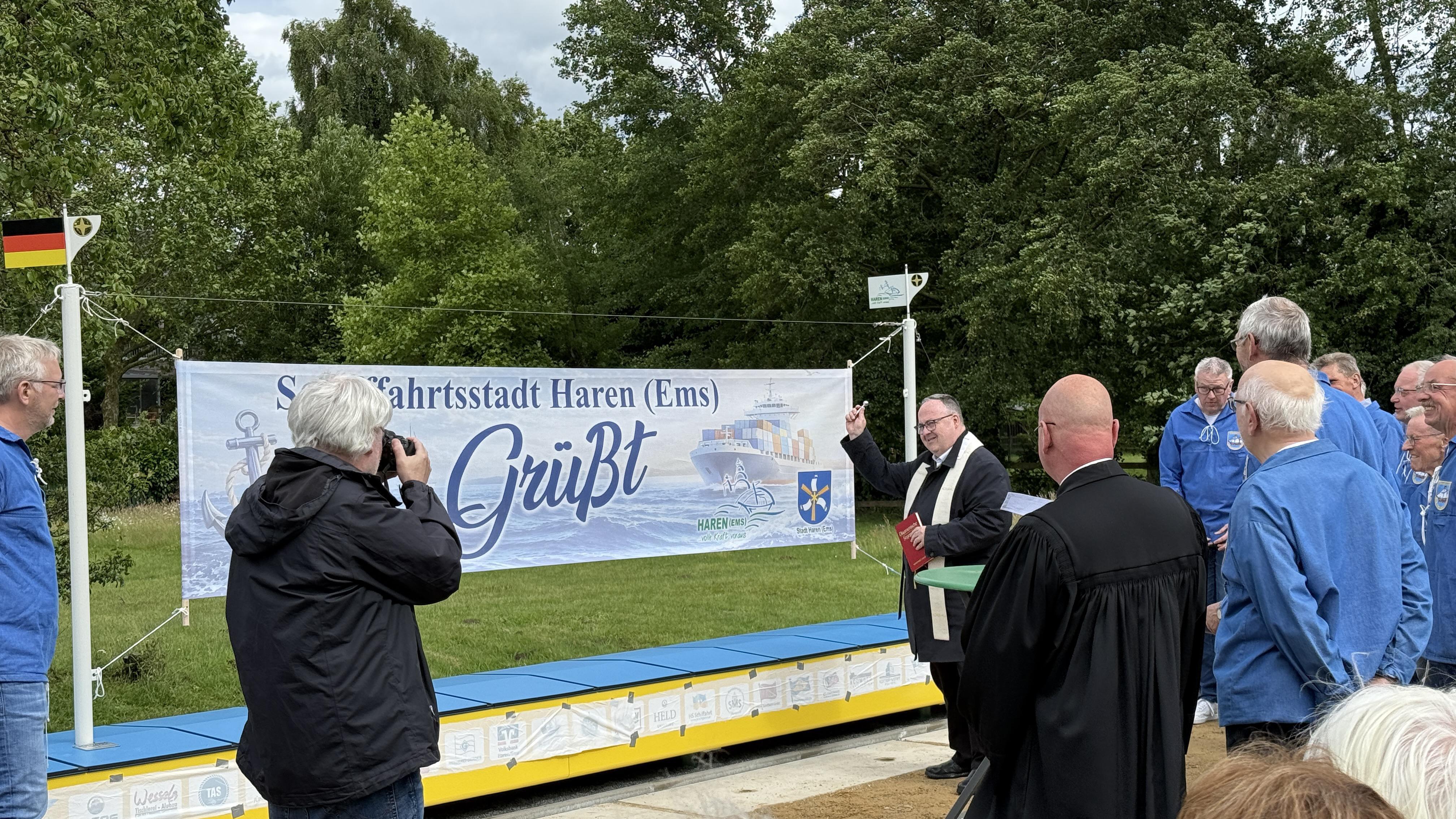 Eine neue Schifffahrtsbank für Haren