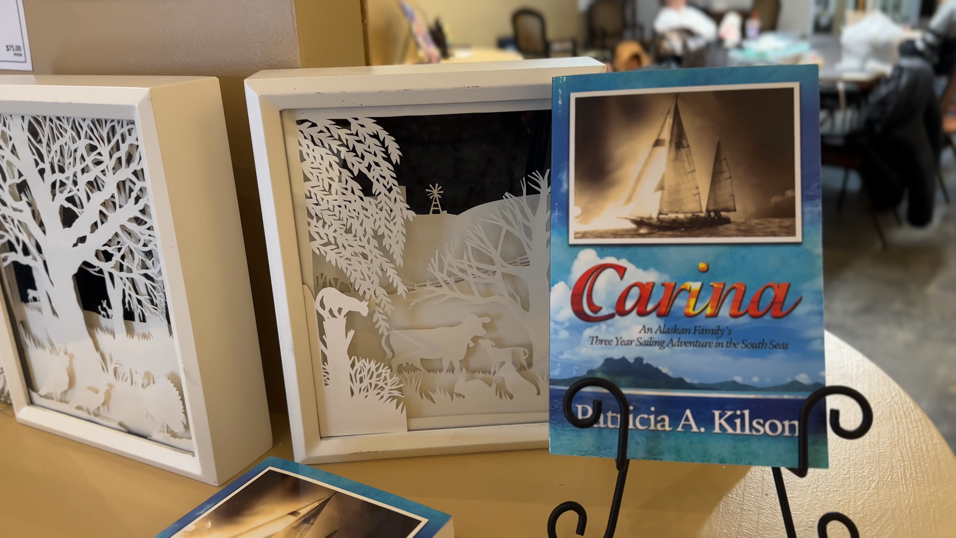 She Moved 3,000 Miles and Accidentally Found Family in an Art Gallery