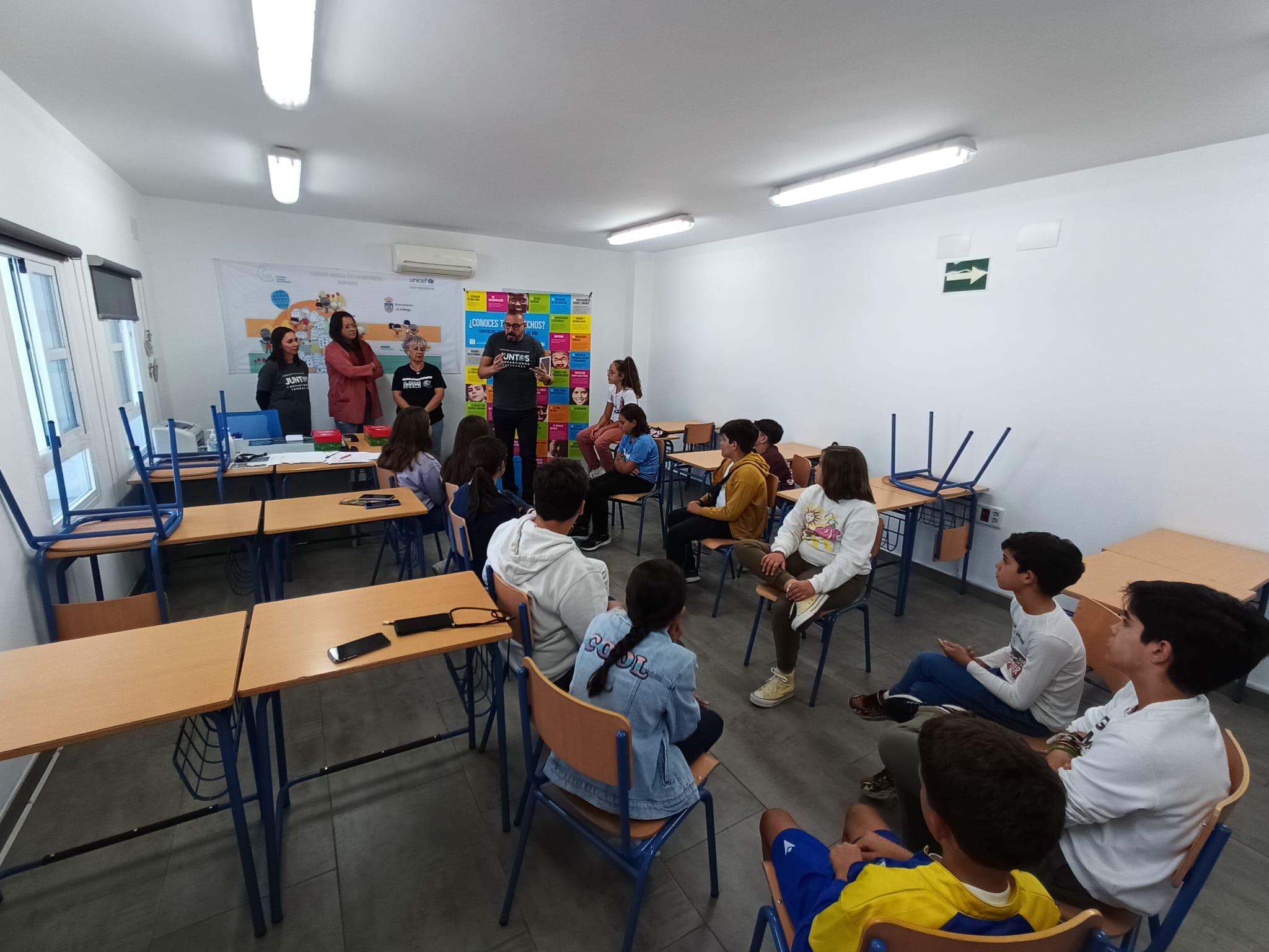 El Consejo Local de Infancia y Adolescencia de Lebrija colabora con el programa Operación Navidad